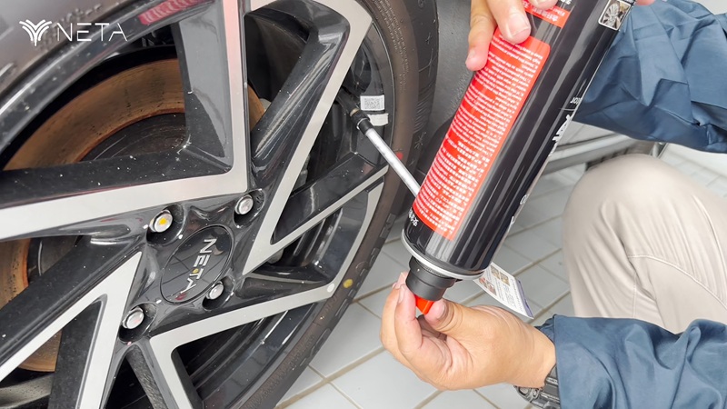 Mengenal Tire Repair Kit yang Tersedia di Mobil Listrik - Autogarage.id